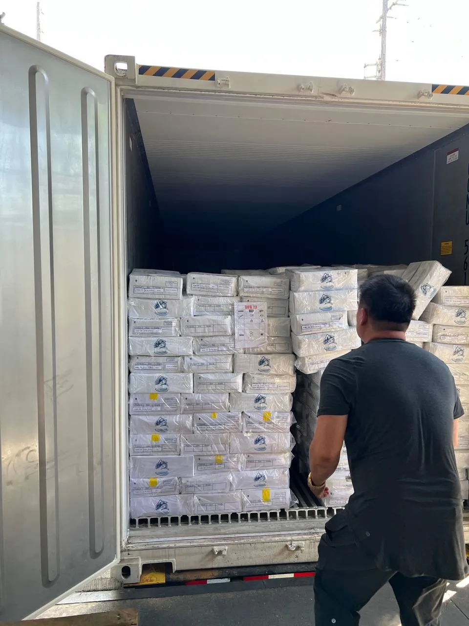 HANDLING REEFER COUNTAINER DARI SURABAYA KE LOS ANGELES, USA KOMODITY ...